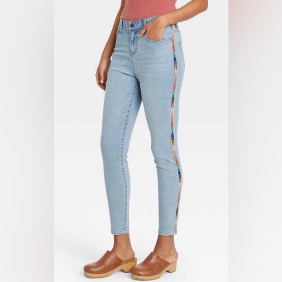 Knox Rose | Jeans | Knox Rose Mid Rise Embroidered Skinny Jeans Light ...